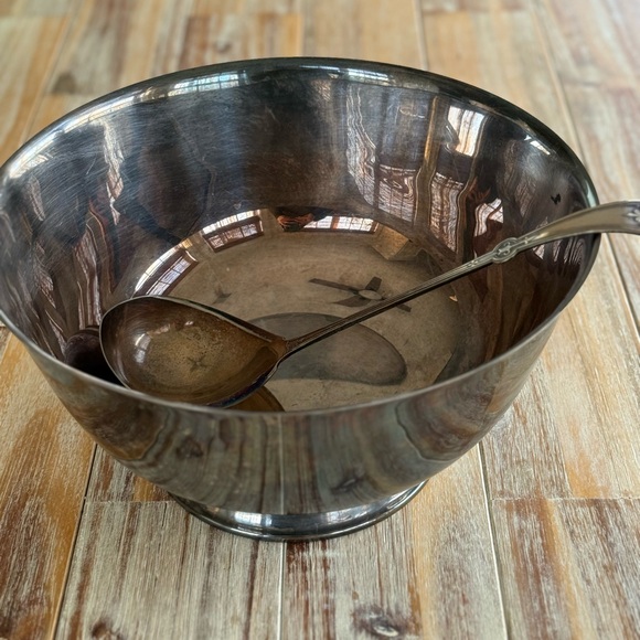 Oneida | Dining | Vintage Oneida Silver Plated Punch Bowl Silver Plated ...